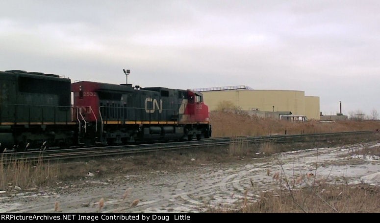 CN 2532